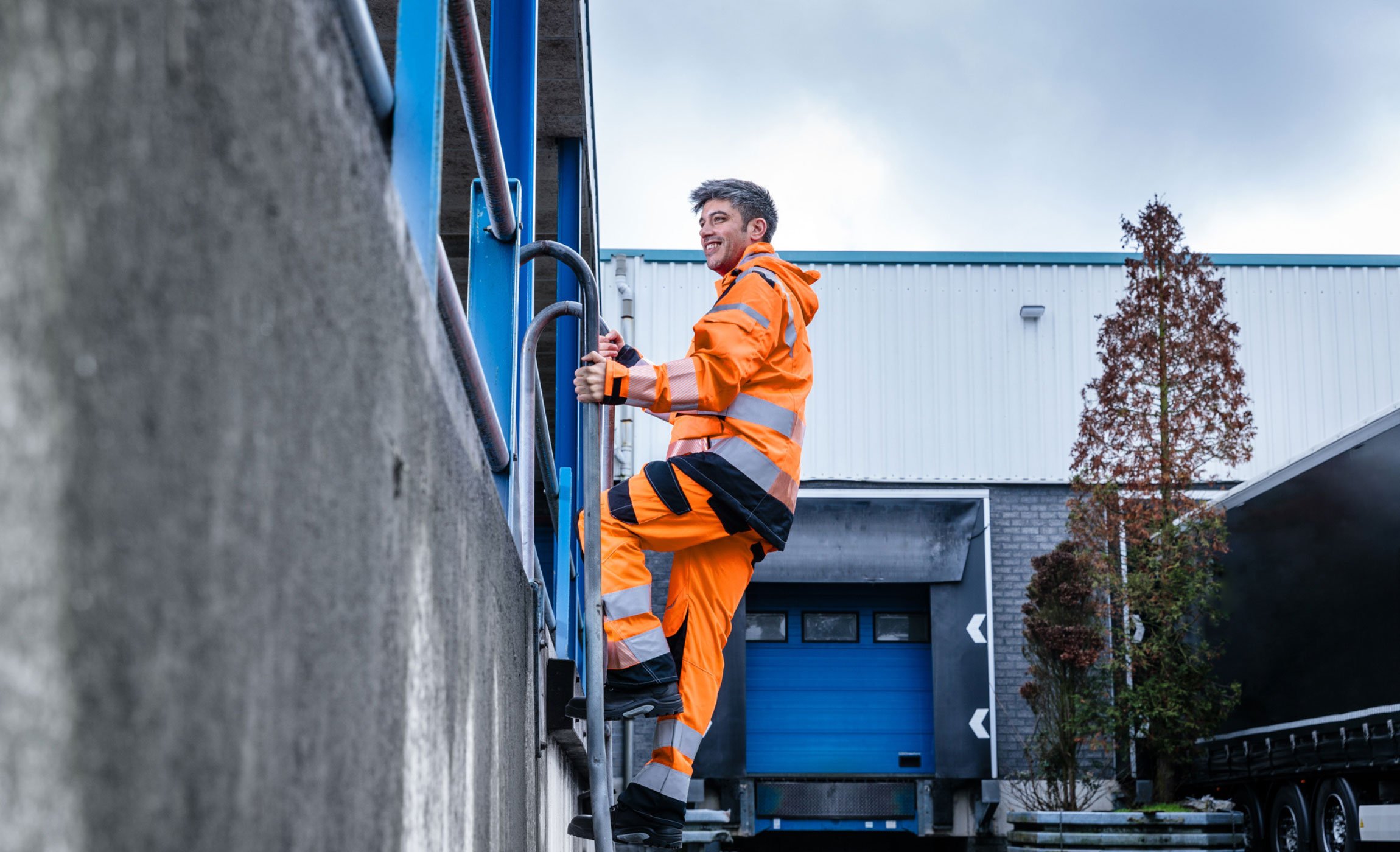 Today’s PPE Clothing Norms: Quick Guide for Safety Compliance
