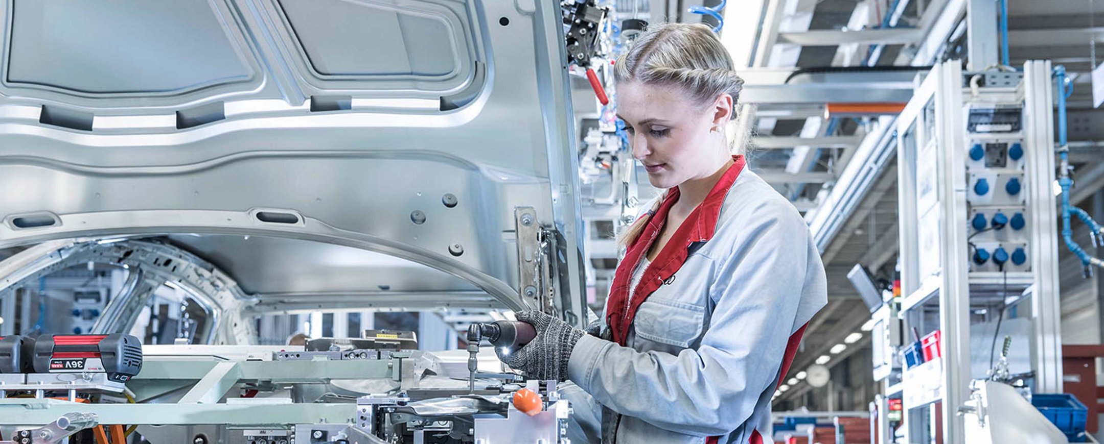 AUDI chooses comfort & great looks for their workwear